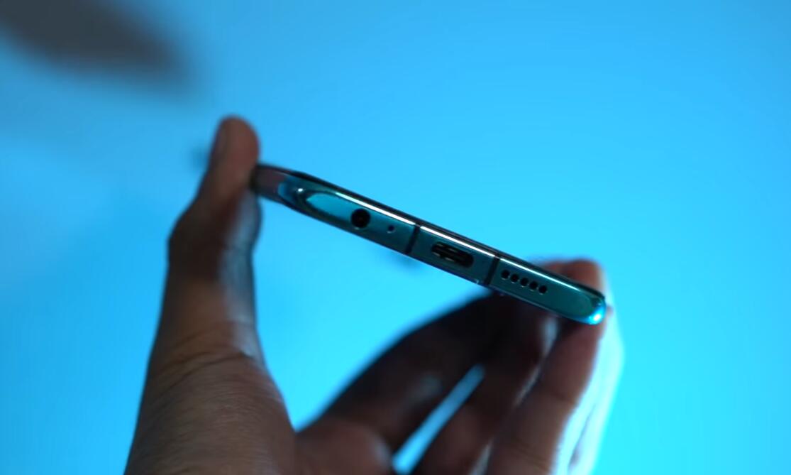 Do Huawei P30 / P30 Pro have IR blaster and NFC