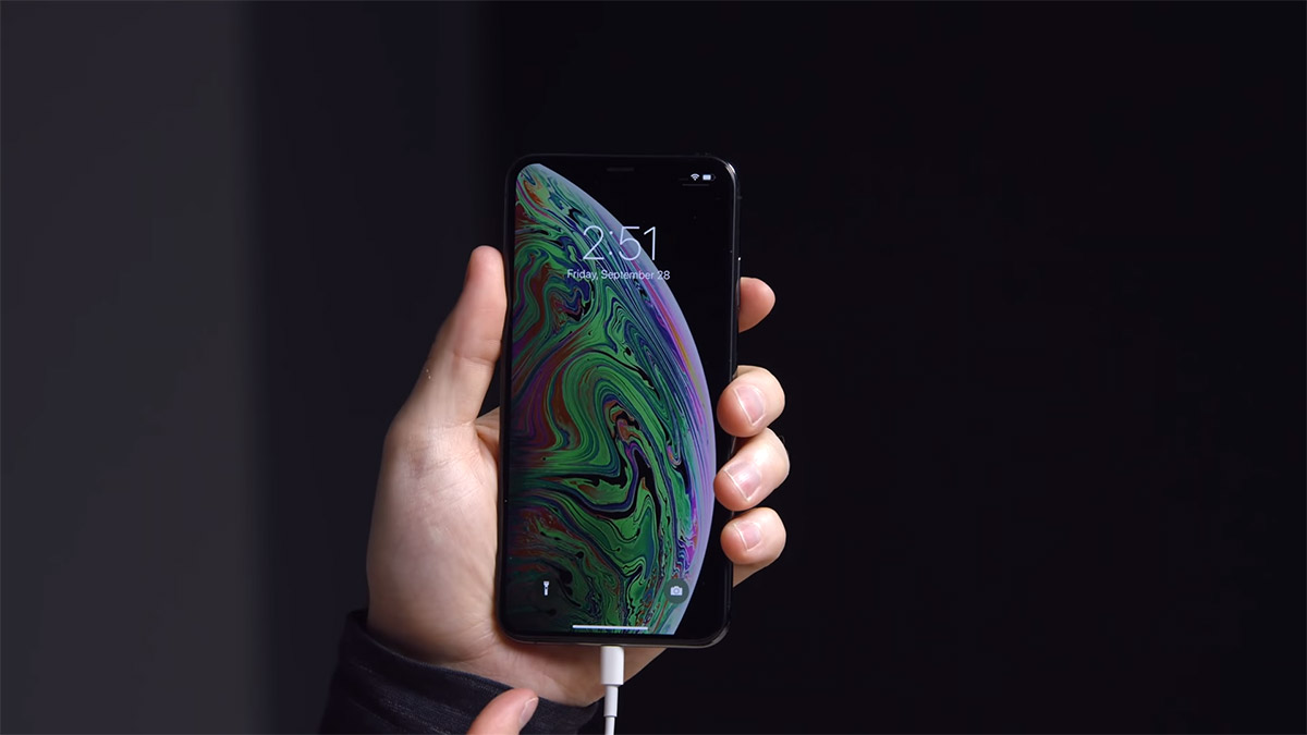 How Long Does It Take to Fully Charge iPhone XS Max