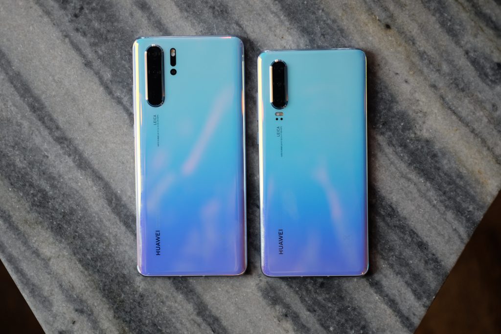 Does Huawei P30/ P30 Pro support fast charging