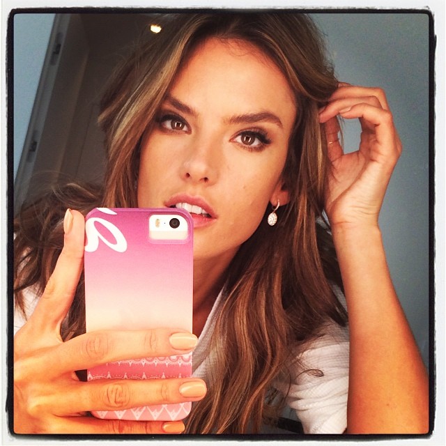 How to Take a Selfie Like a Model