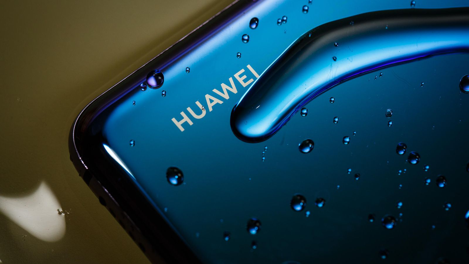 Is Huawei P30/P30 Pro waterproof?