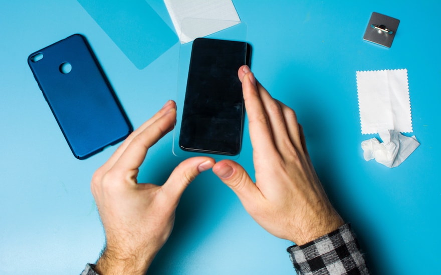 How to apply screen protector perfectly without bubbles?